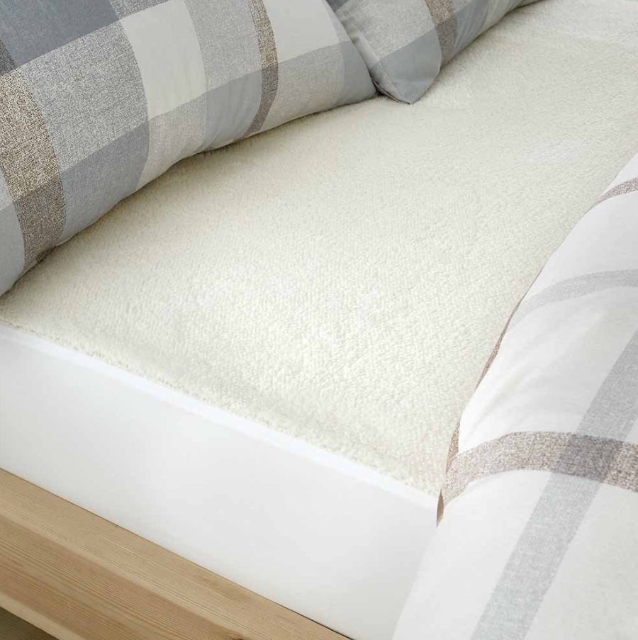 CATHERINE LANSFIELD Thermal Fleece Mattress Neutral – Burgess ...